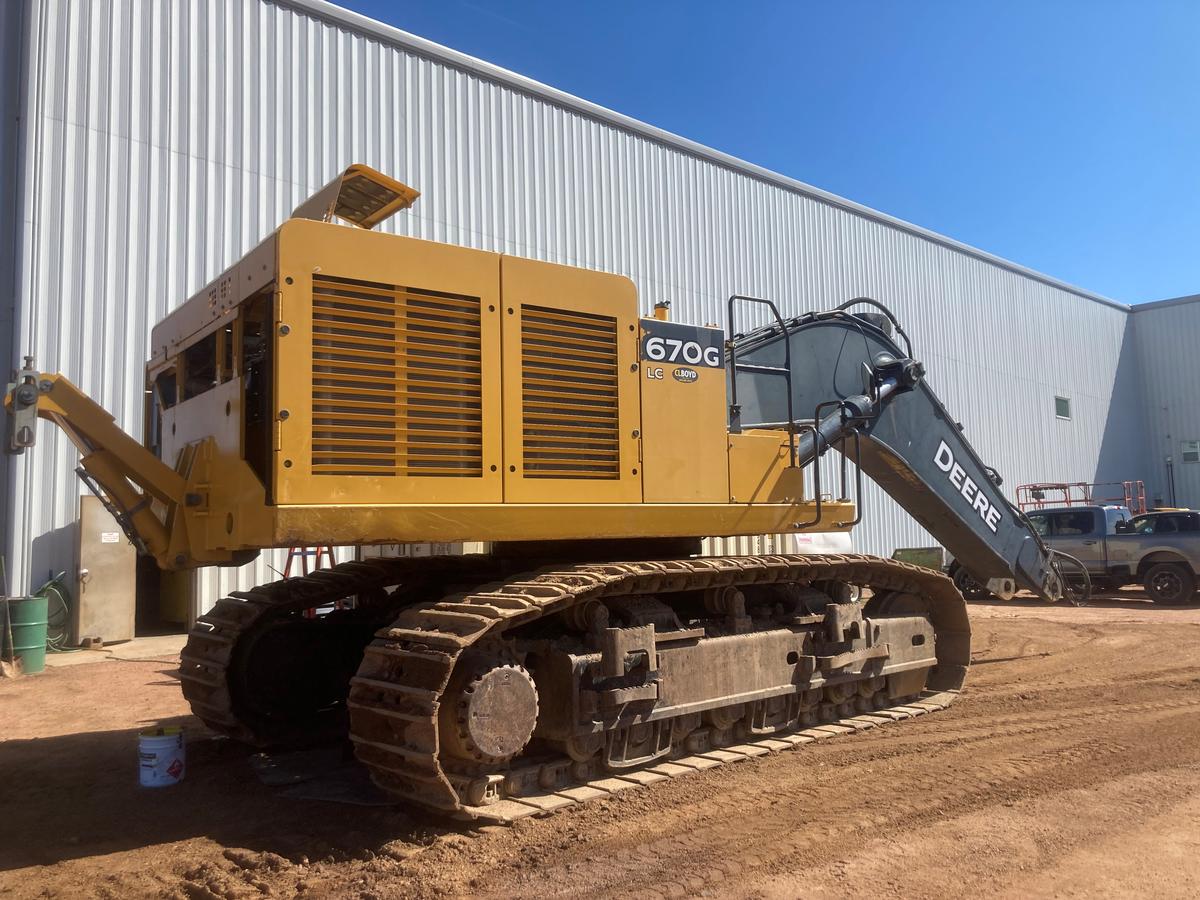 2020 John Deere 670G LC Excavator