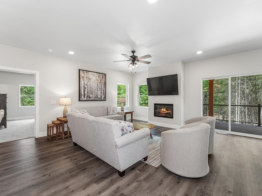 Community Gallery - The Crossing at Lake Forest